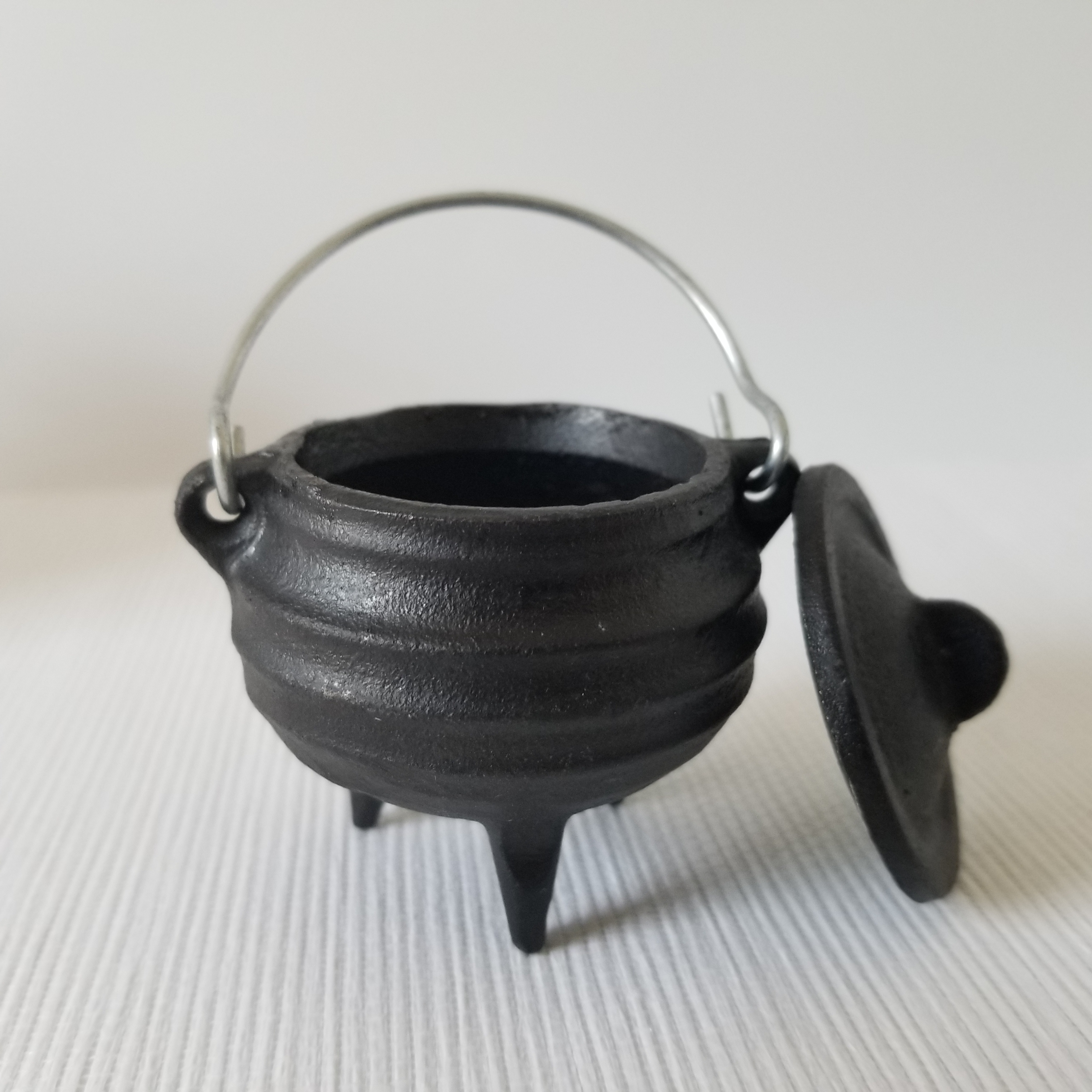 Mini Witch Cauldron 3 Legged Pot Cast Iron Factory Direct Sale Black ...